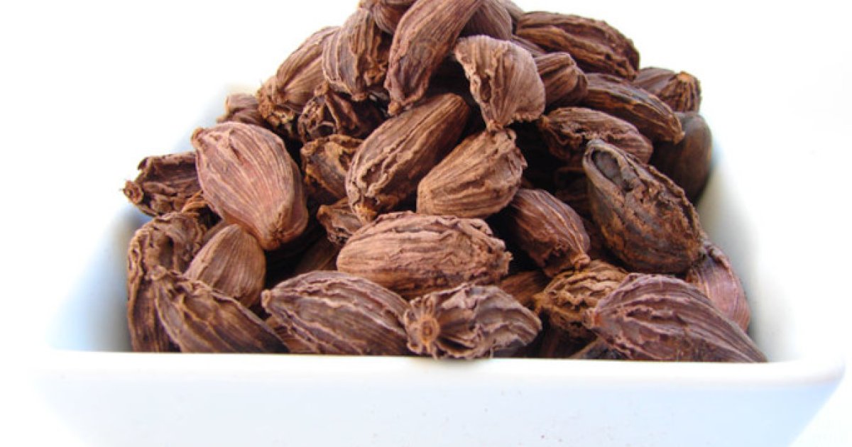 Cardamom - brown | Ground Gourmet Essentials